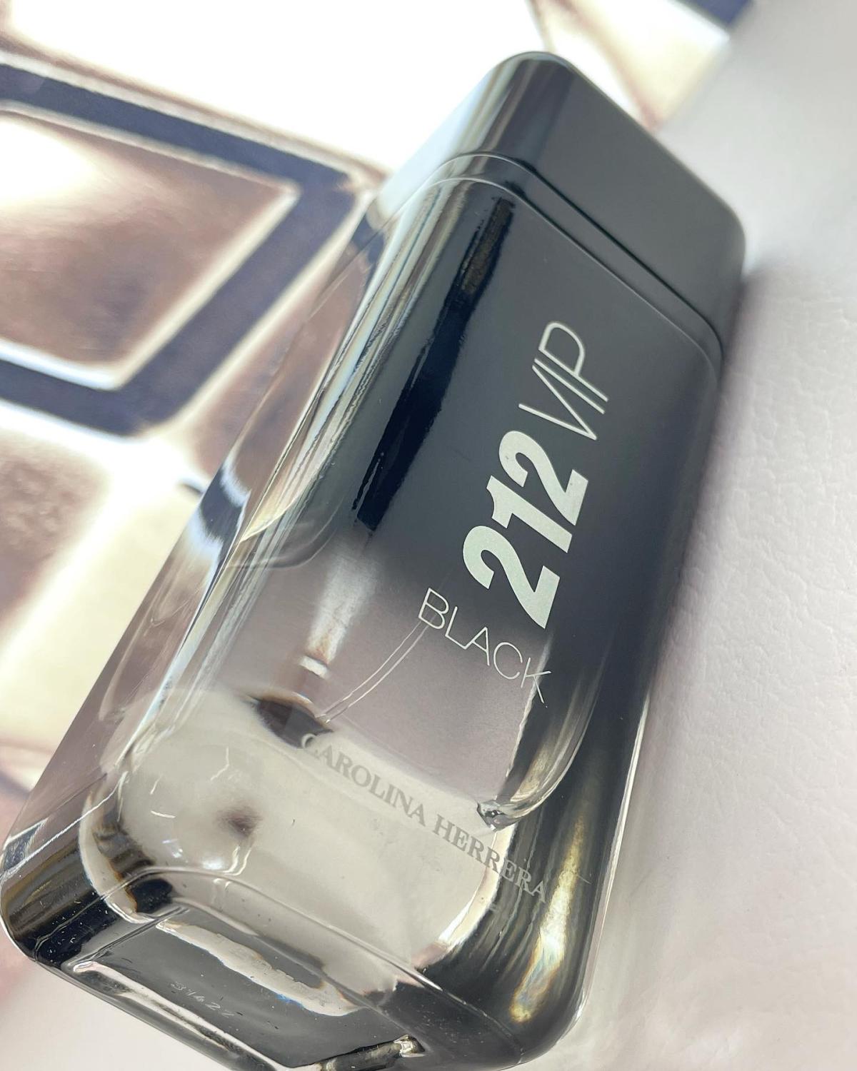 212 VIP Black Carolina Herrera - una fragranza da uomo 2017