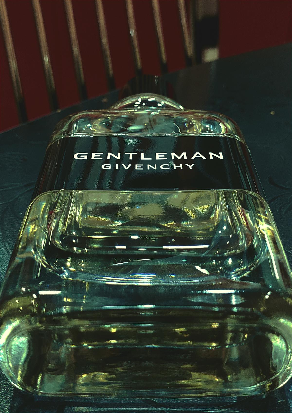 Gentleman (2017) Givenchy Cologne - ein es Parfum für Männer 2017