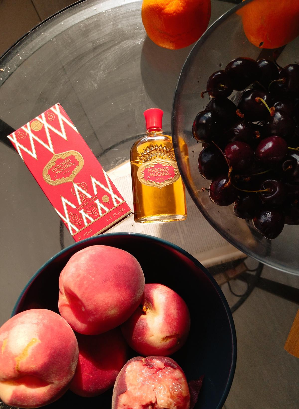 Красная Москва (Red Moscow) Новая Заря (The New Dawn) parfum - un ...