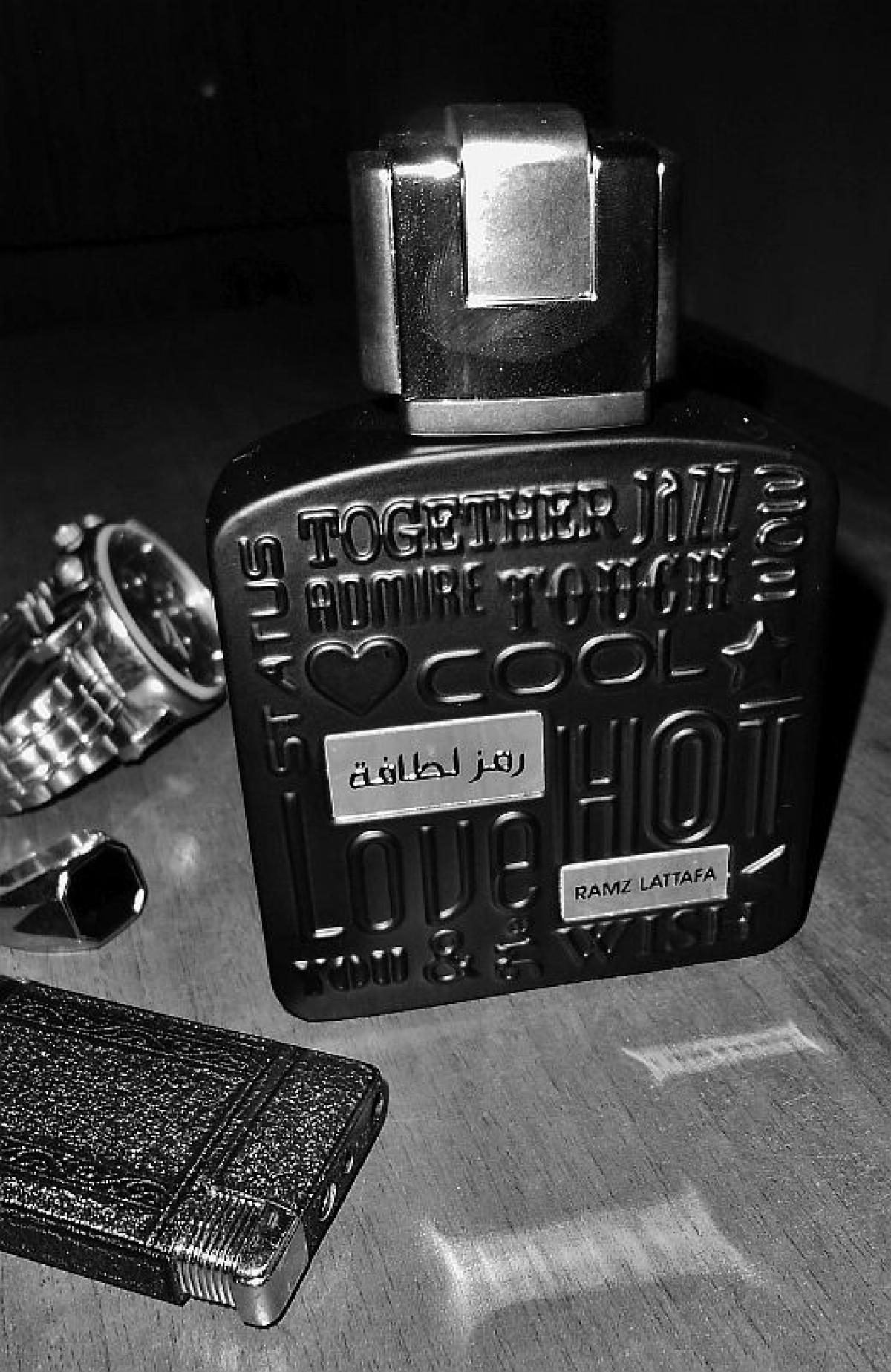 Ramz Lattafa Silver Lattafa Perfumes 香水 - 一款 2021年 中性 香水