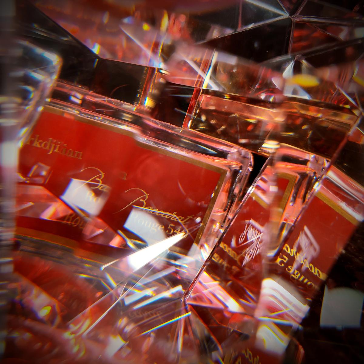 Baccarat Rouge 540 Maison Francis Kurkdjian άρωμα - ένα άρωμα για ...