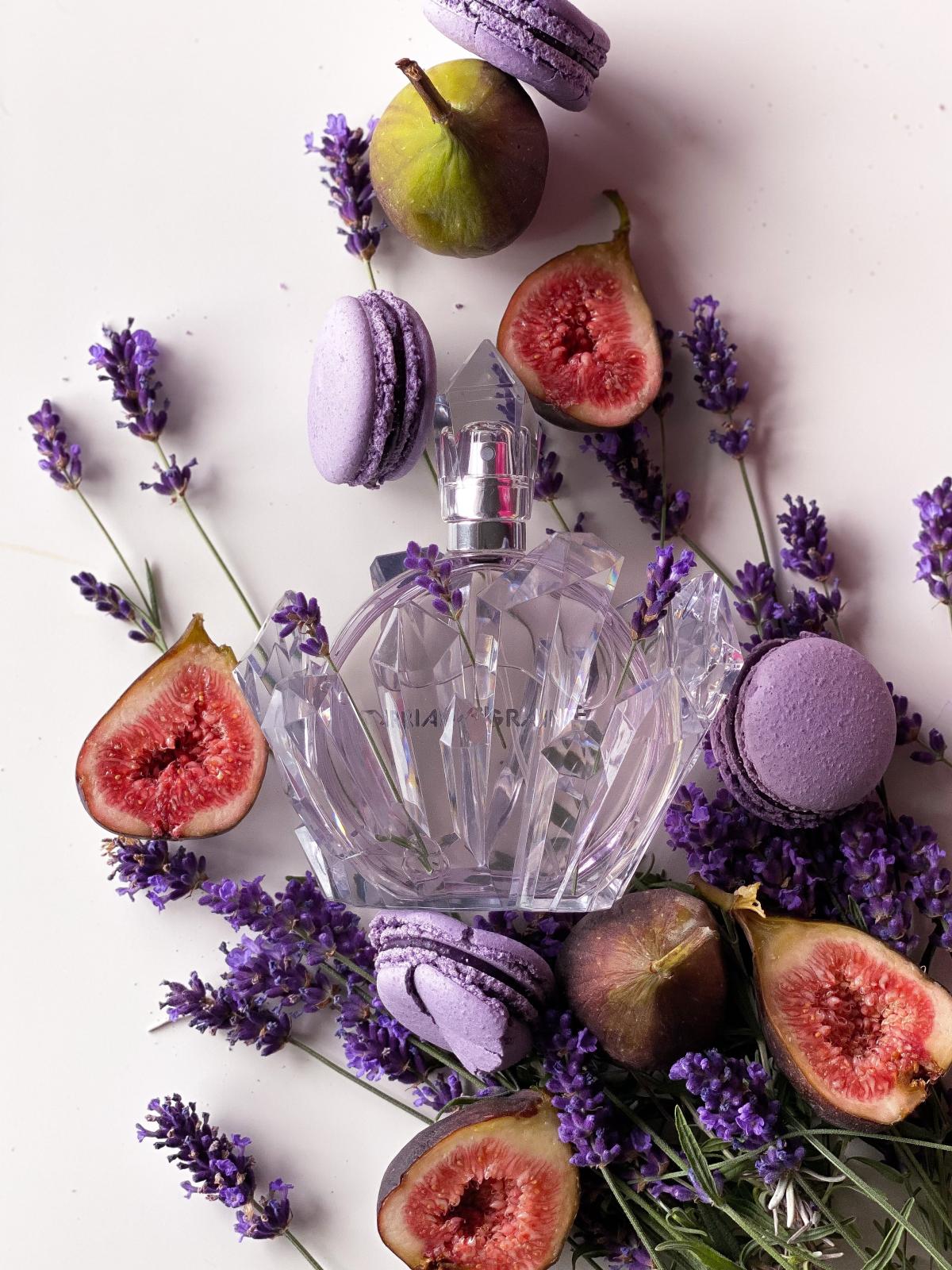 R.E.M. Ariana Grande fragancia - una fragancia para Mujeres 2020