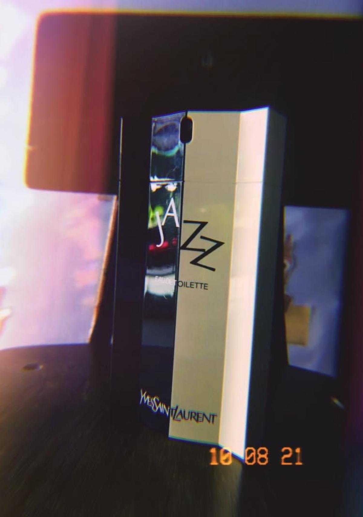 Jazz Yves Saint Laurent Colonia - una fragancia para Hombres 1988