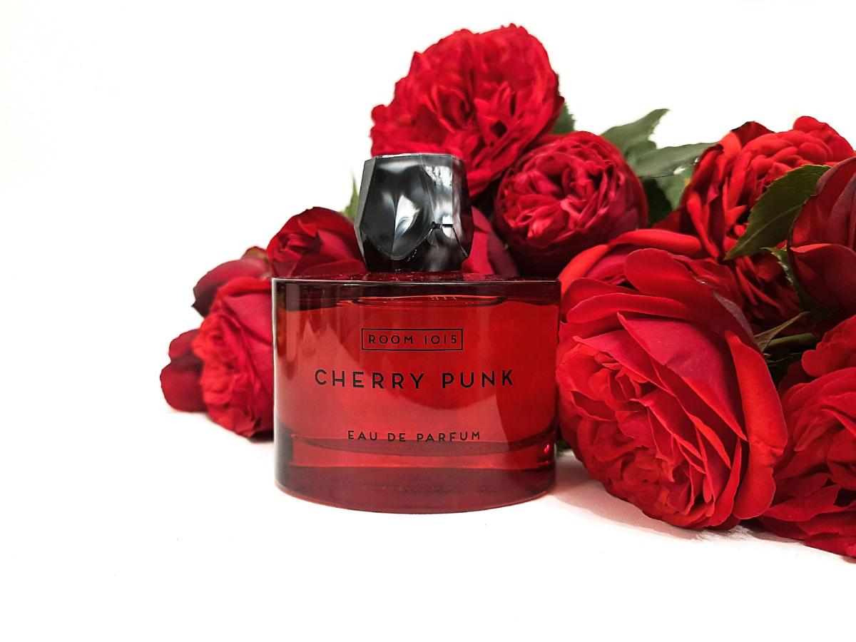 Cherry Punk Room 1015 - una fragranza unisex 2020