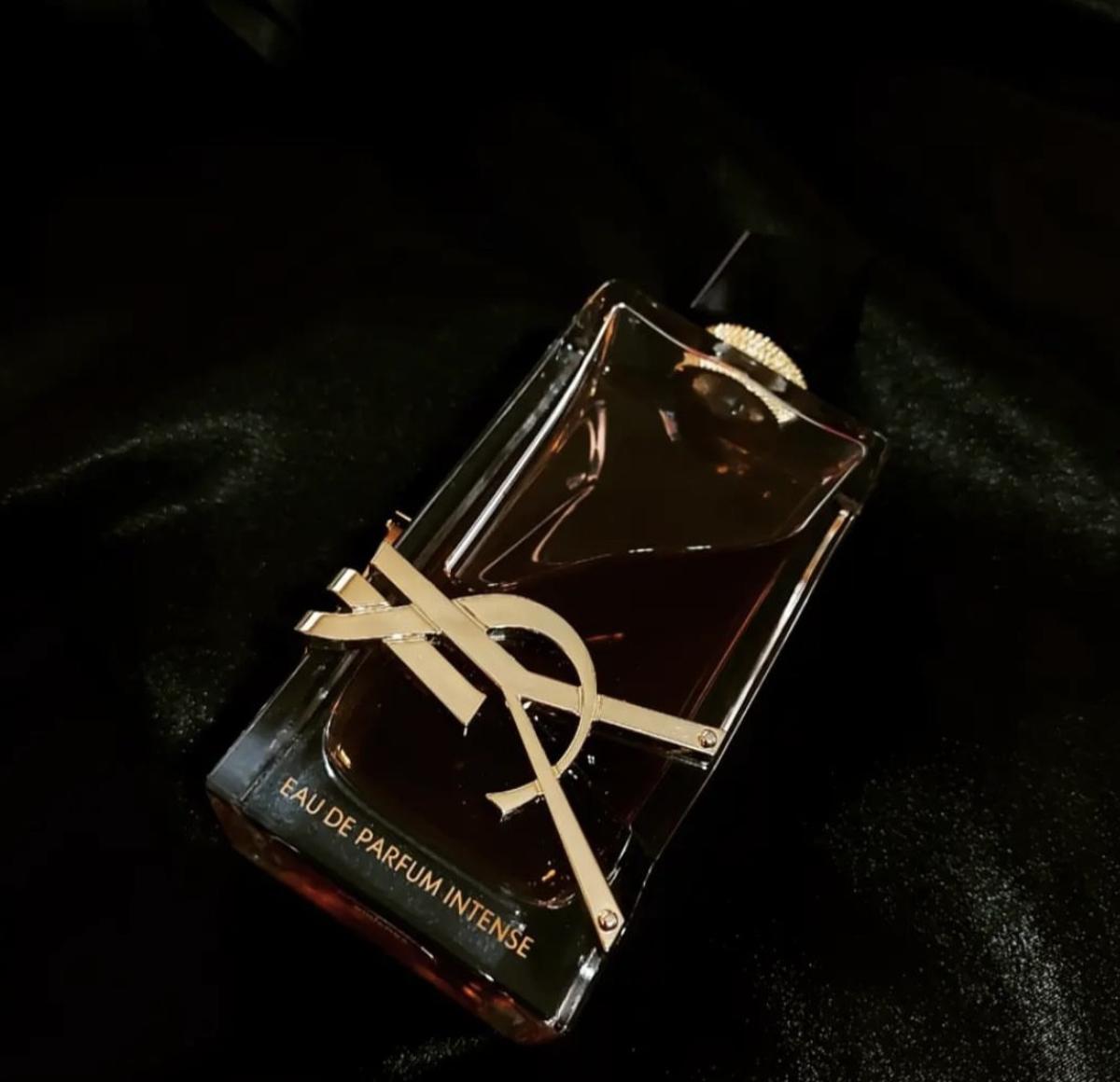 Libre Intense Yves Saint Laurent perfume - a fragrância Feminino 2020