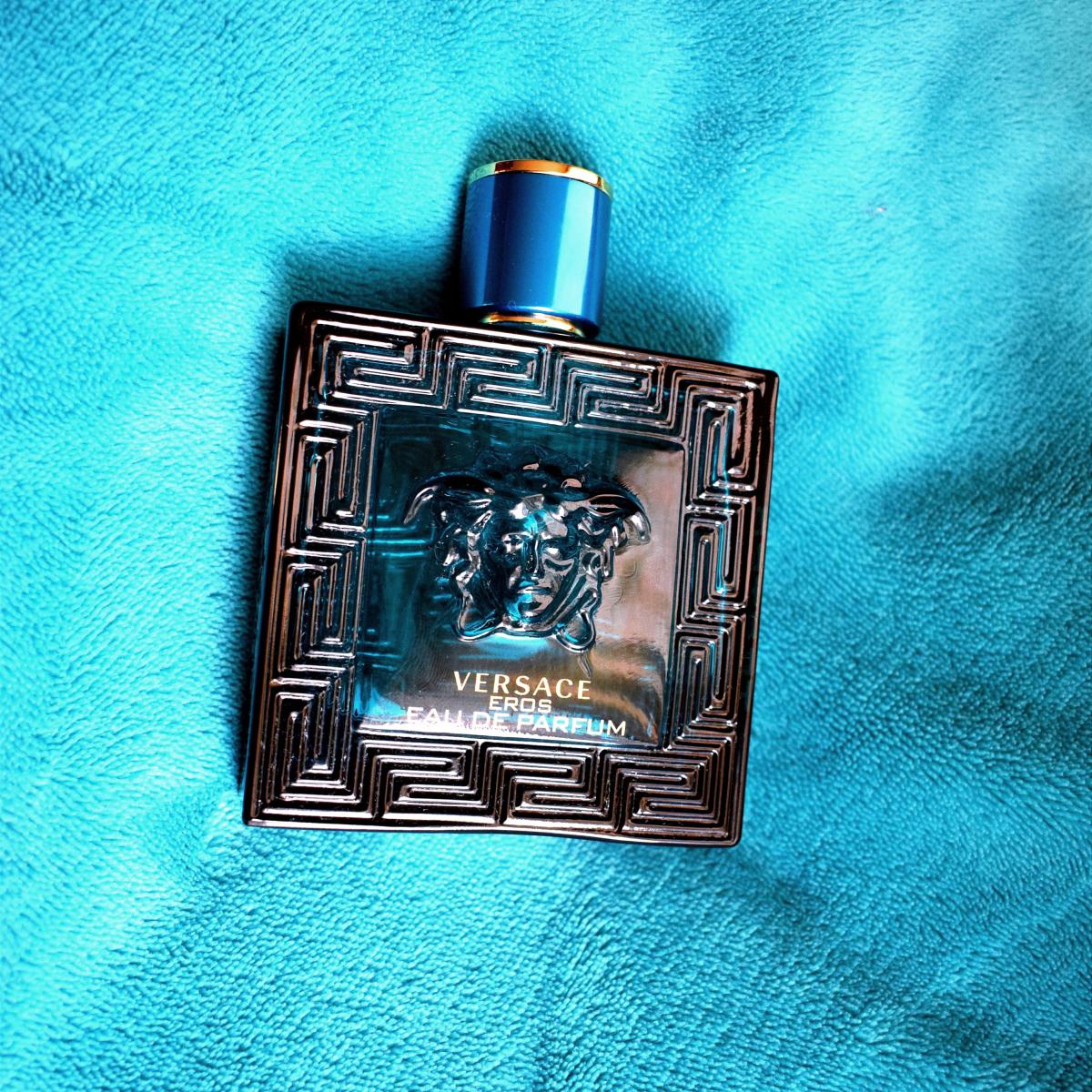 Eros Eau de Parfum Versace Cologne - un parfum pour homme 2020