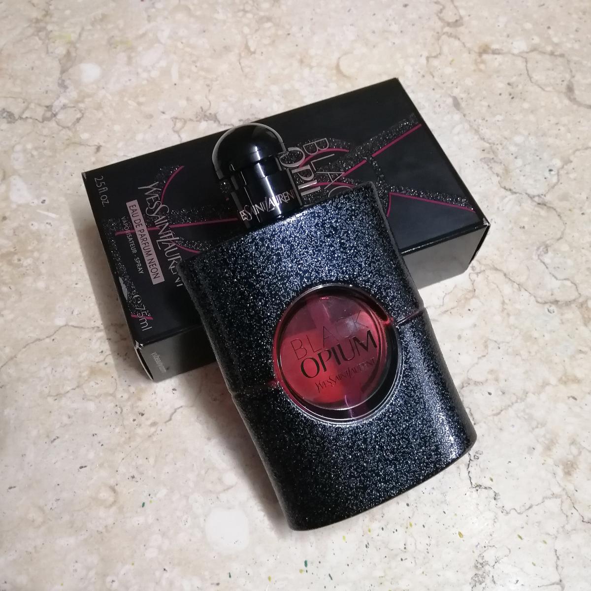 Black Opium Neon Yves Saint Laurent parfem - parfem za žene 2019