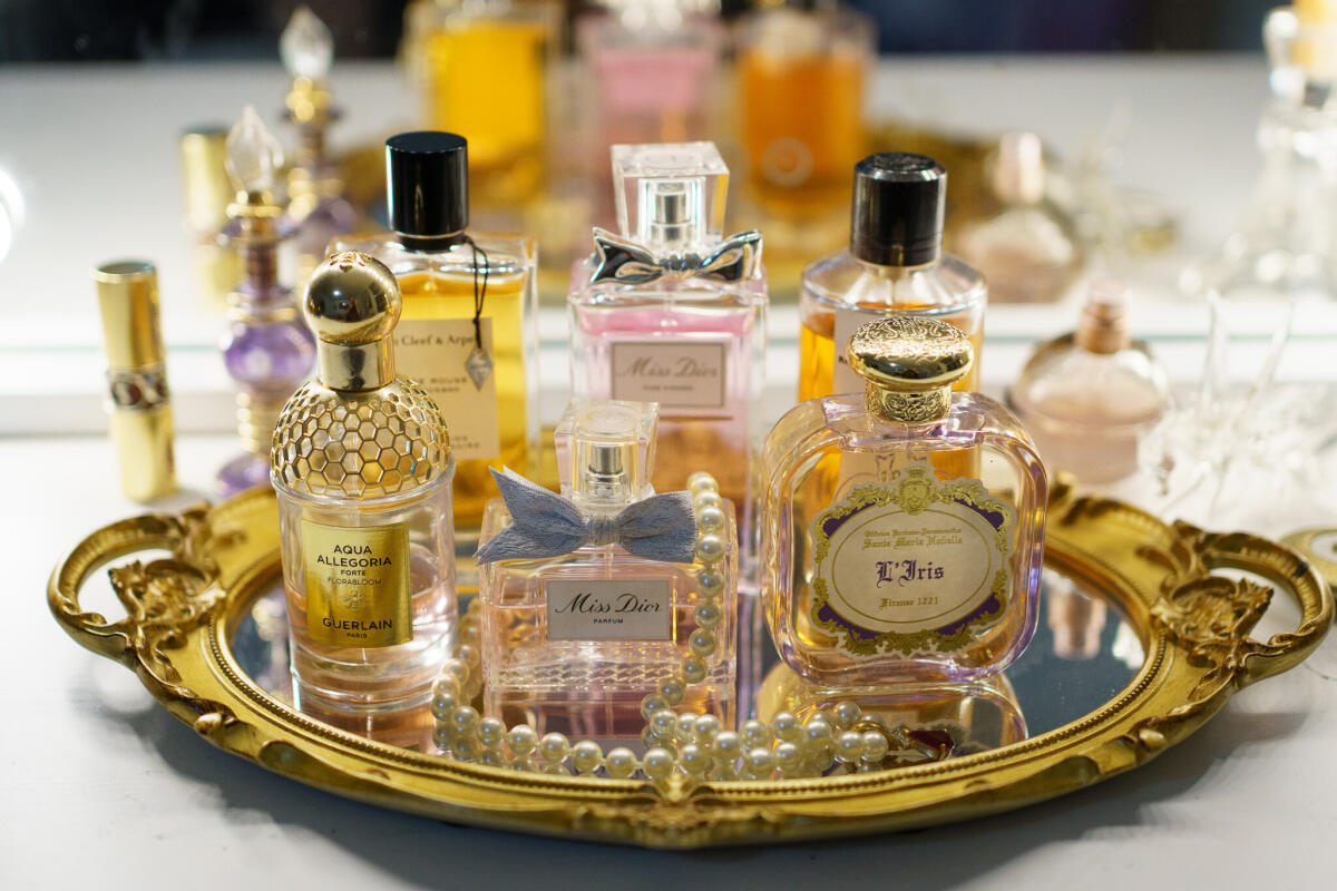 Rose Rouge Van Cleef & Arpels άρωμα - ένα άρωμα για γυναίκες και άνδρες ...