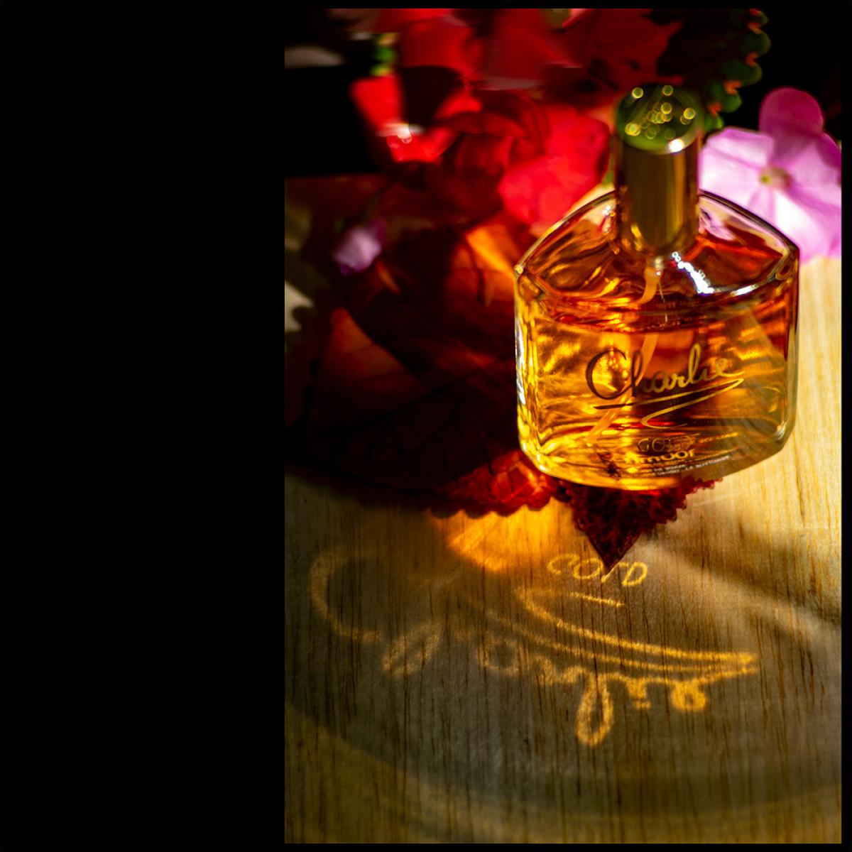 Charlie Gold Revlon άρωμα - ένα άρωμα για γυναίκες 1995