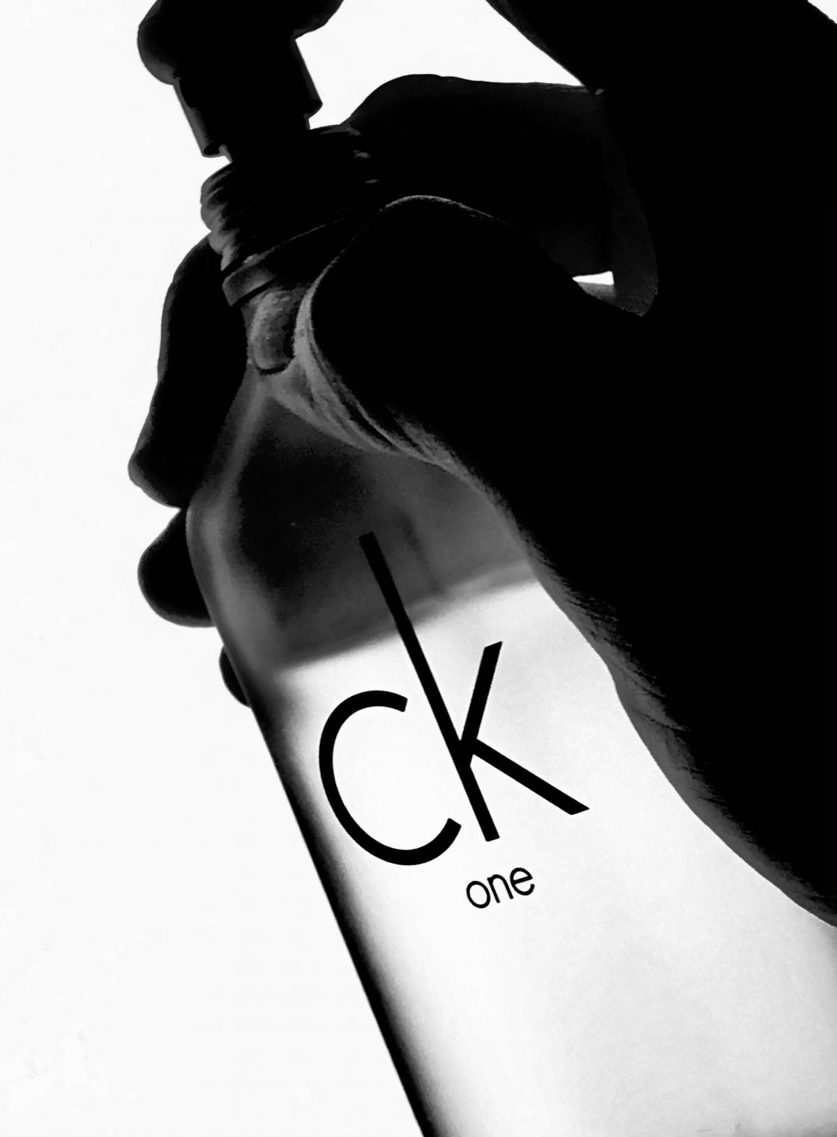 CK One Calvin Klein عطر - a fragrance للجنسين 1994
