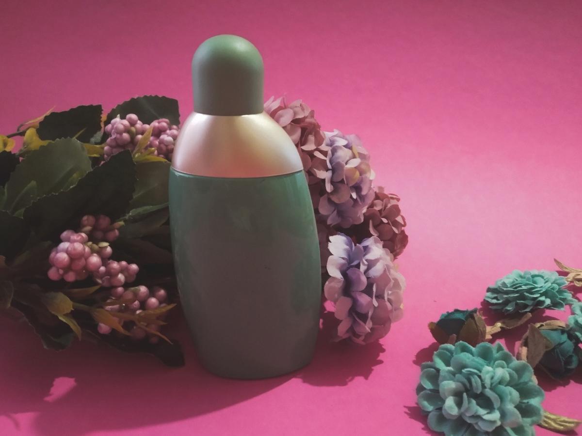 Eden Cacharel perfume - a fragrância Feminino 1994