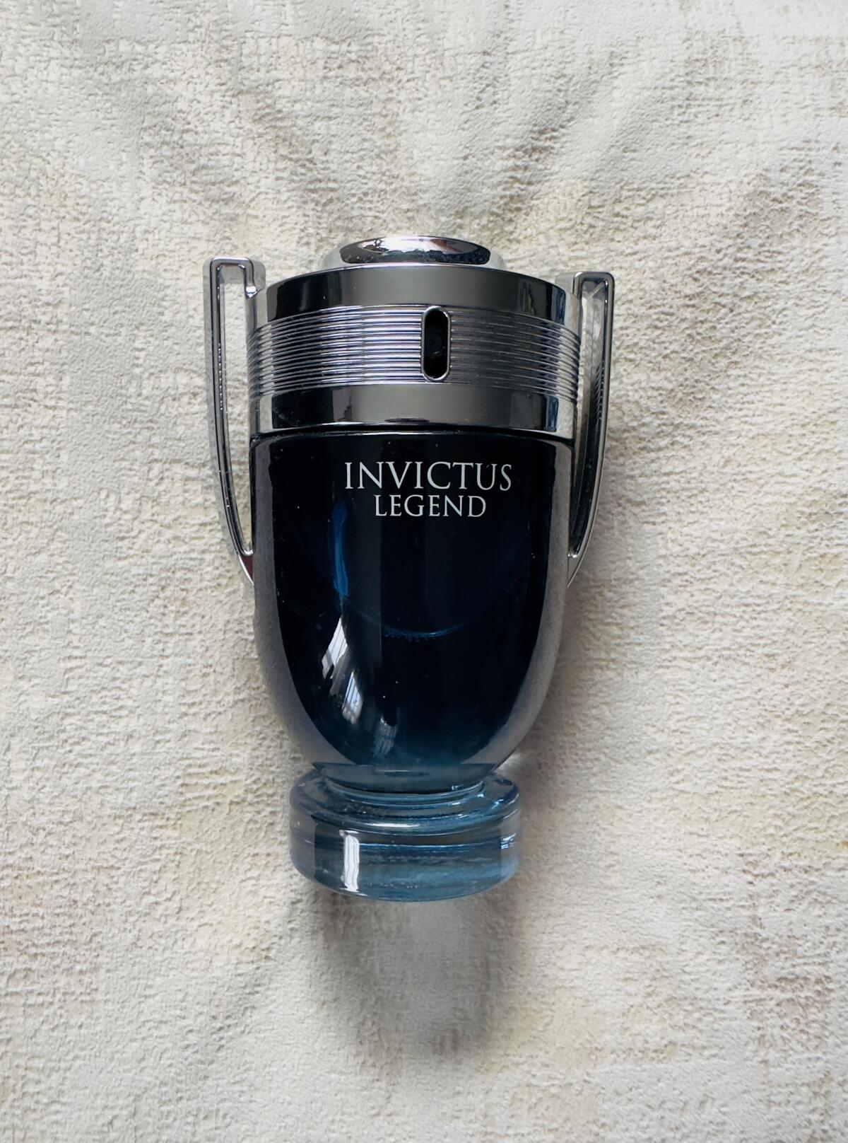 Invictus Legend Rabanne Cologne - un parfum pour homme 2019