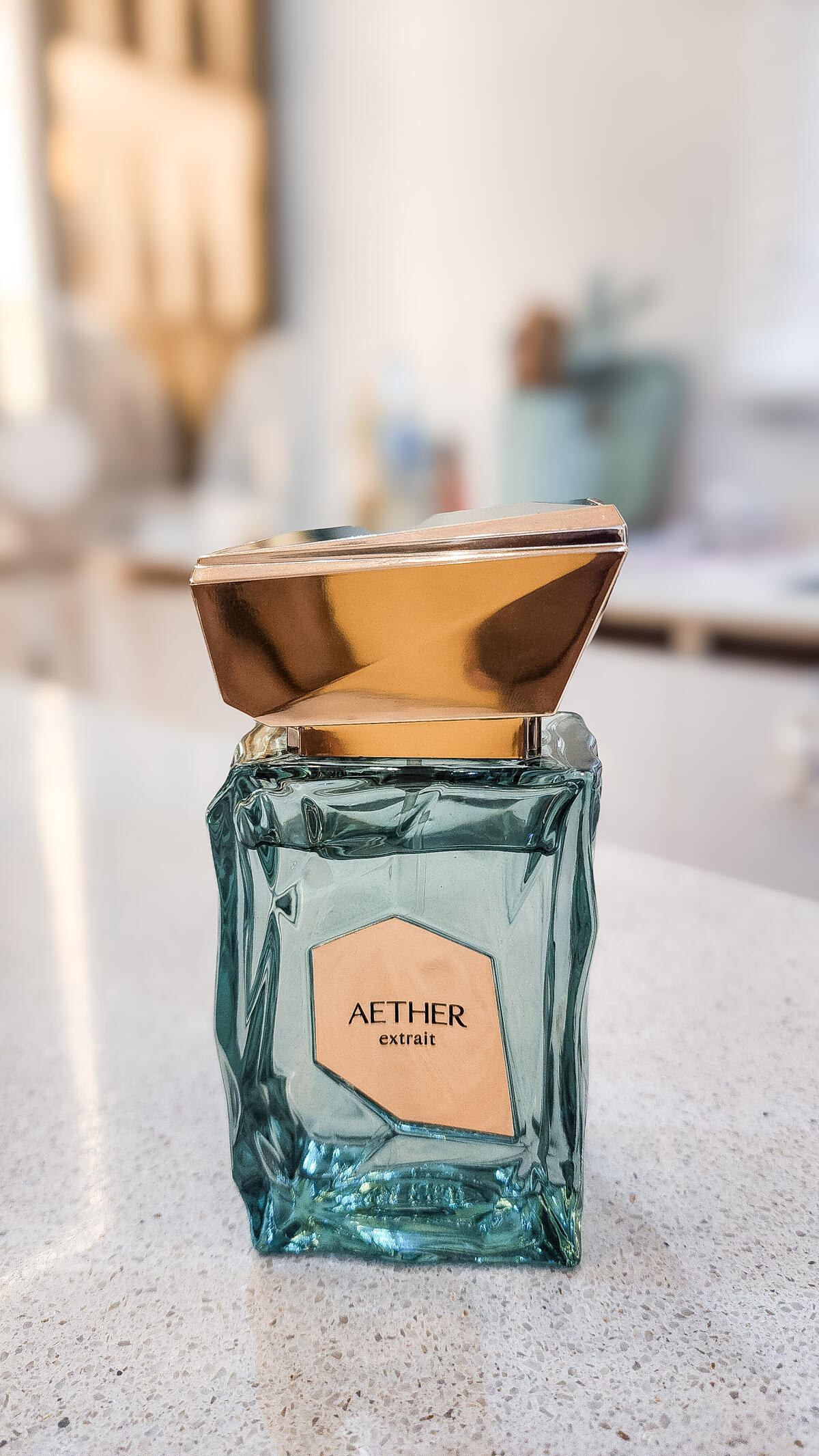 Aether Fragrance World perfume - a novo fragrância Compartilhável 2024