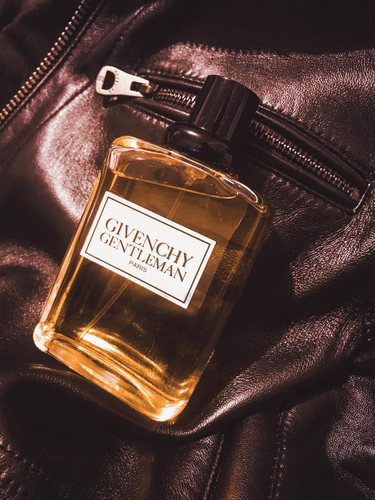 Gentleman (1974) Givenchy - una fragranza da uomo 1974