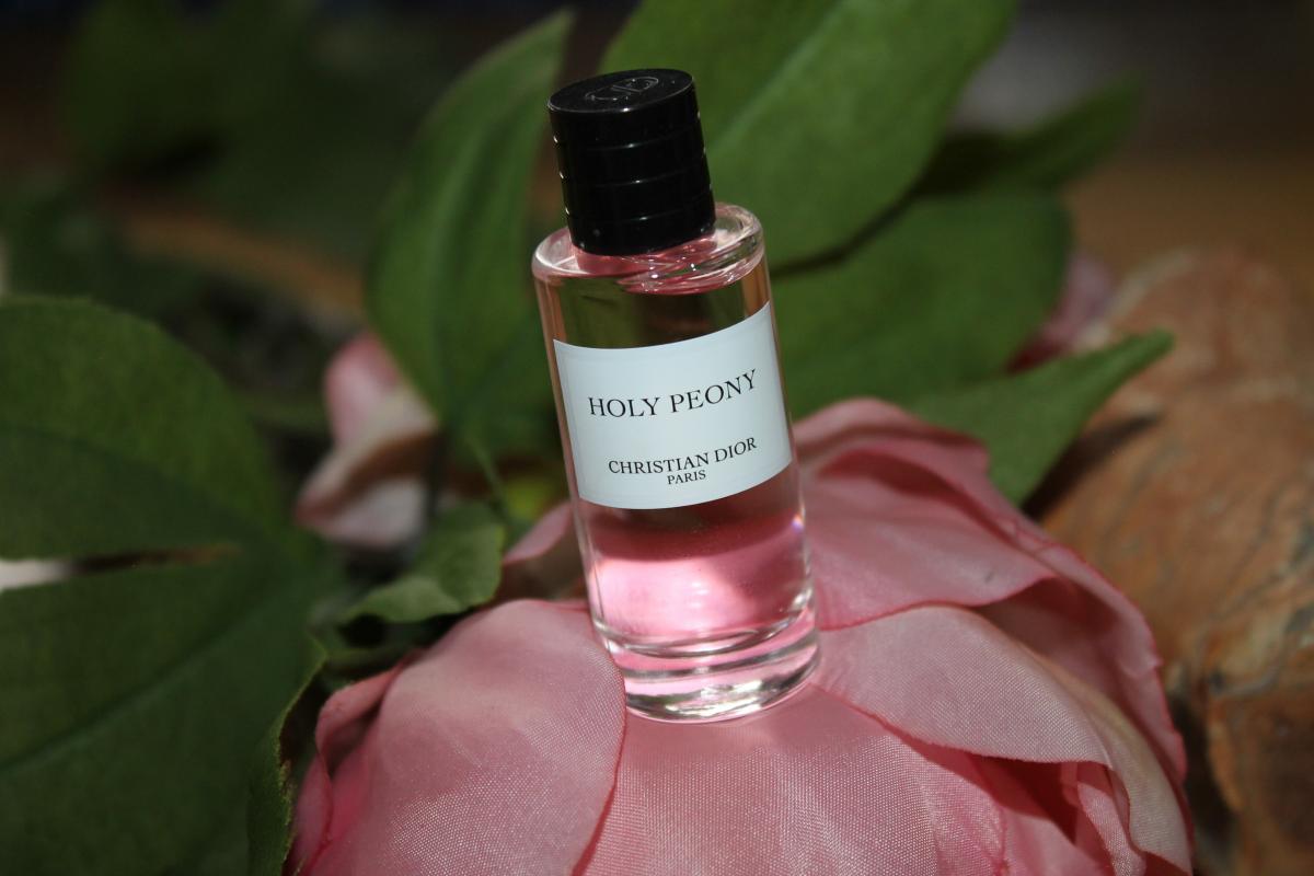 Holy Peony Dior perfumy - to perfumy dla kobiet 2019