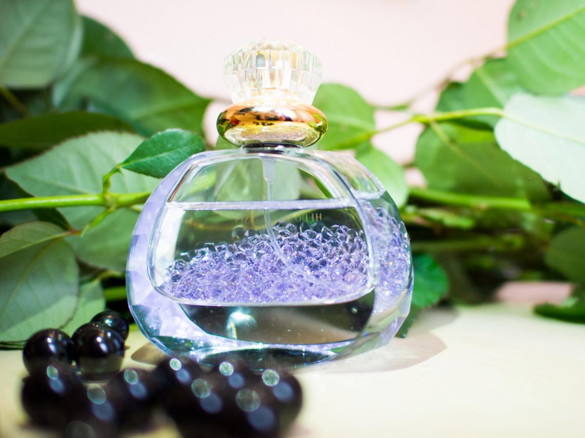 Hedonist Cassis Viktoria Minya parfum - un parfum pour femme 2015