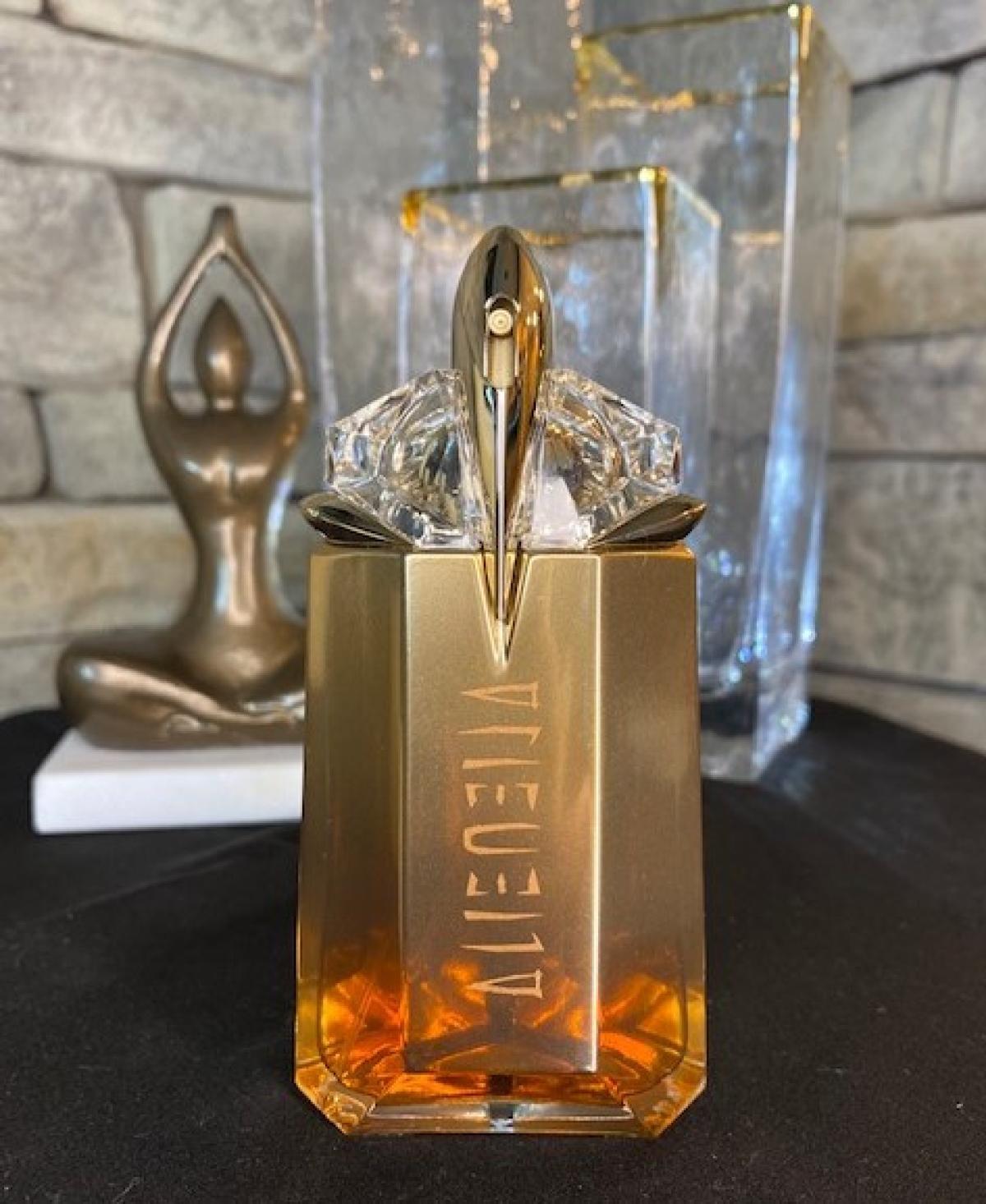 Alien Goddess Intense Mugler perfume - a novo fragrância Feminino 2022