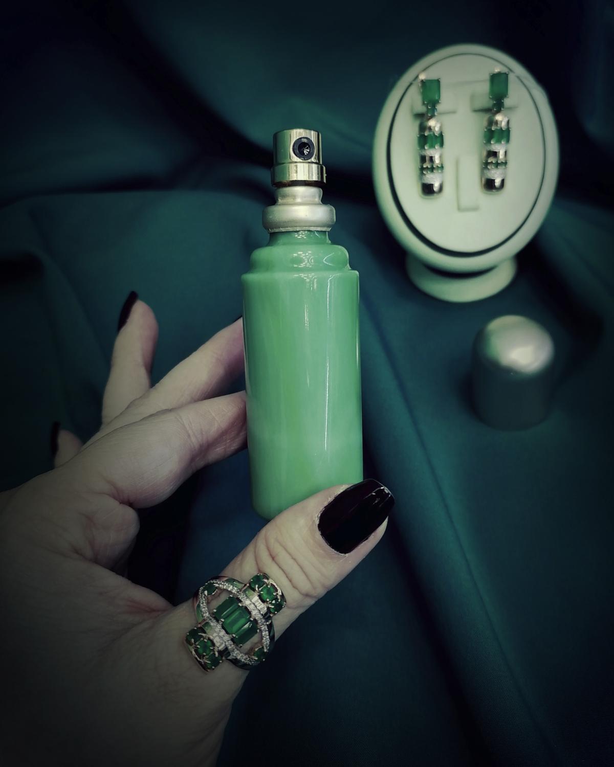 Eden Cacharel perfume - a fragrância Feminino 1994