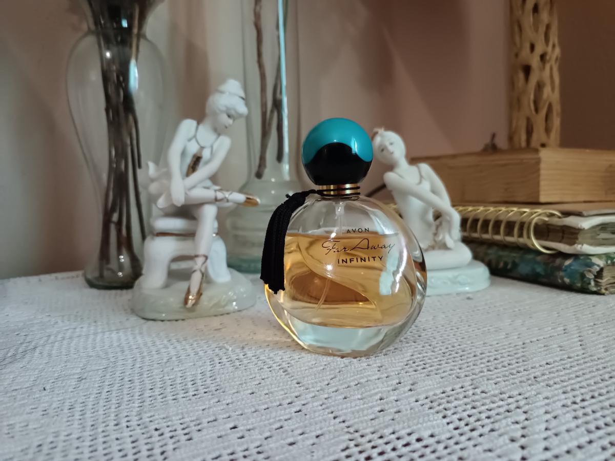 Far Away Infinity Avon parfum - un parfum pour femme 2016