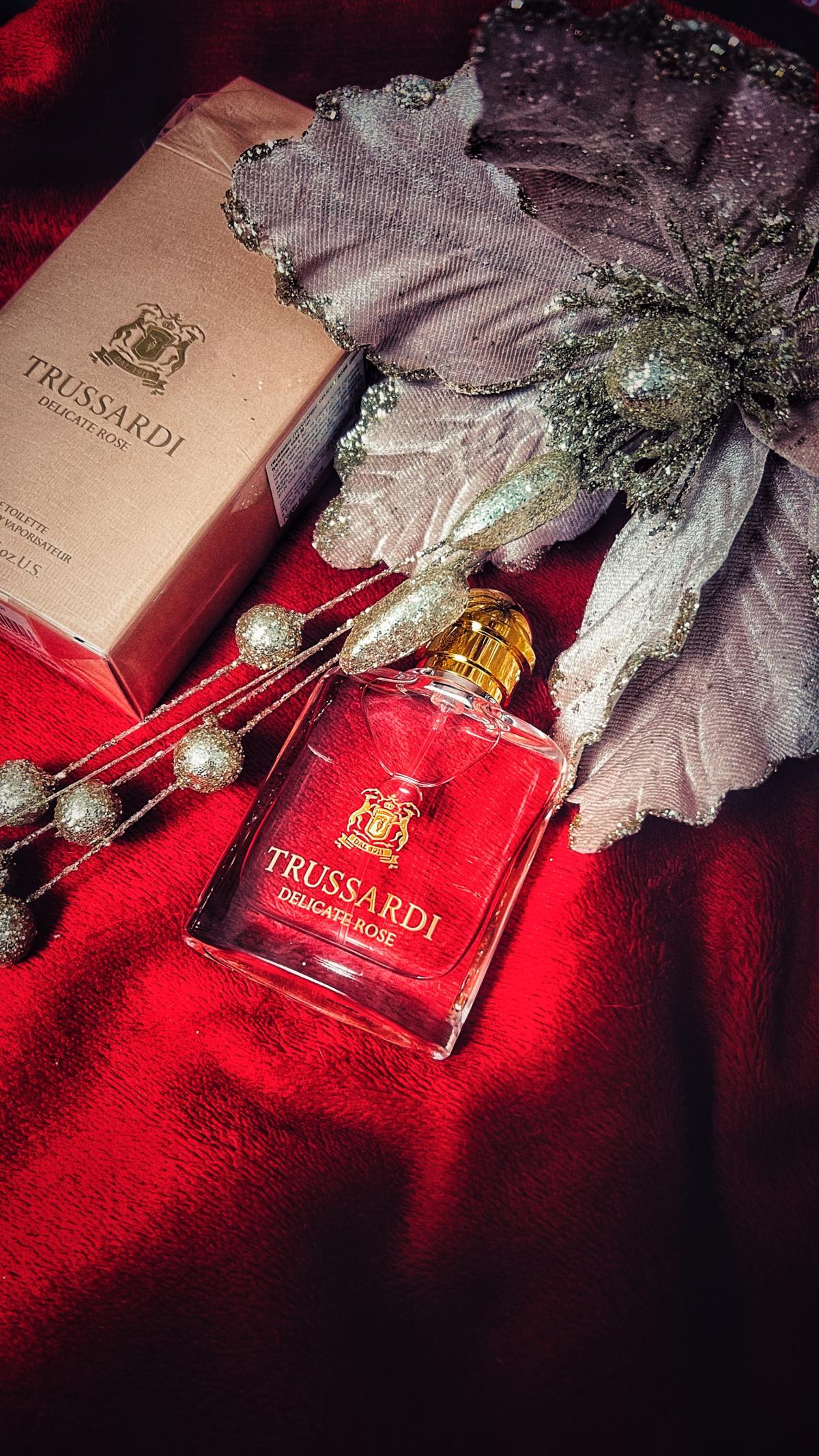 Trussardi Delicate Rose Trussardi parfum - un parfum de dama 2012
