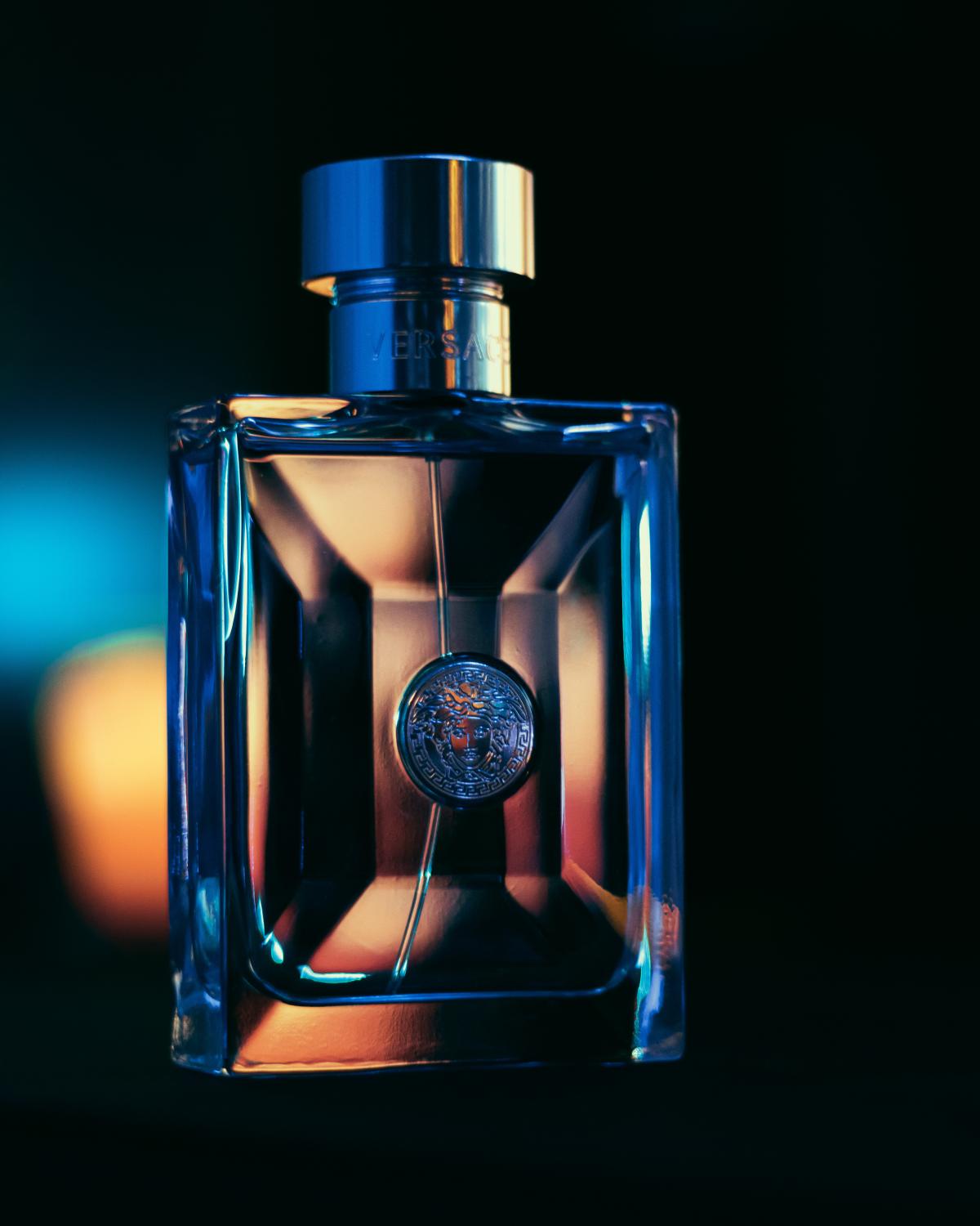 Versace Pour Homme Versace zapach - to perfumy dla mężczyzn 2008