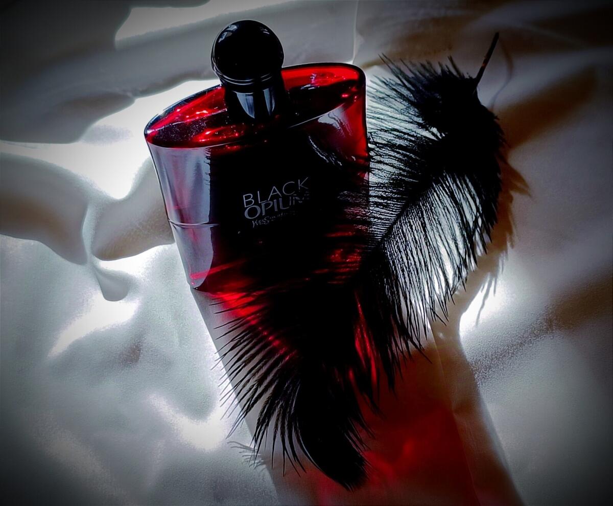 Black Opium Over Red Yves Saint Laurent fragancia - una nuevo fragancia ...