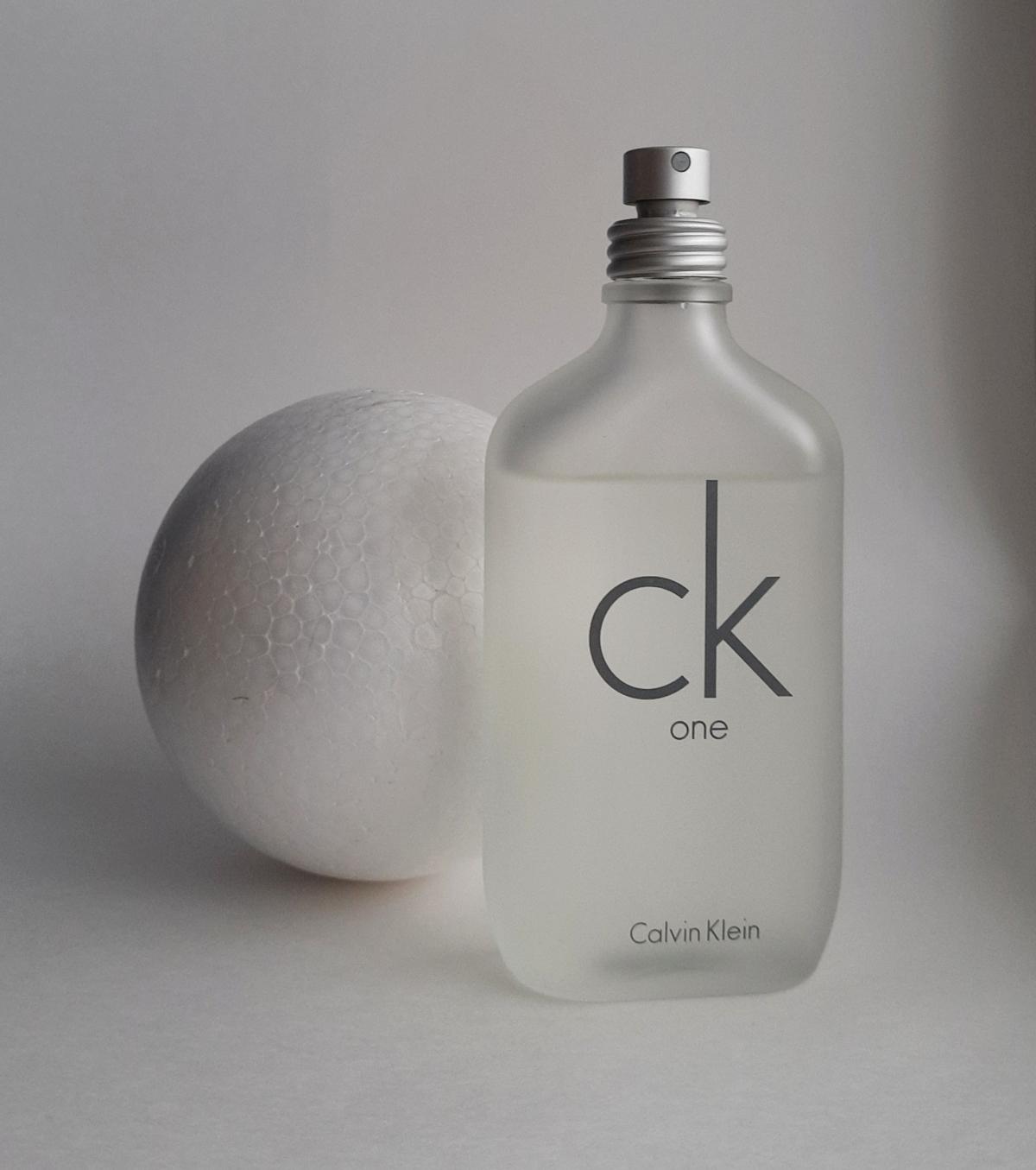 CK One Calvin Klein perfume - a fragrância Compartilhável 1994