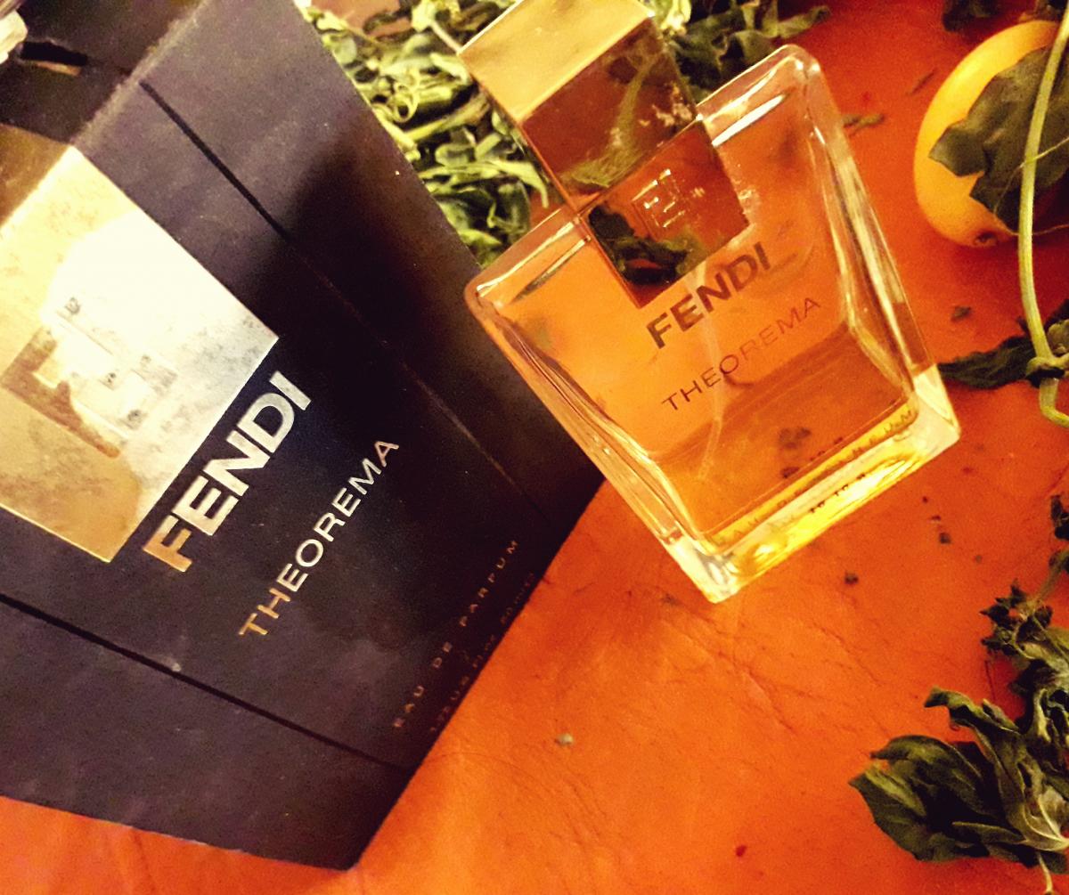 Fendi Theorema Fendi - una fragranza da donna 1998
