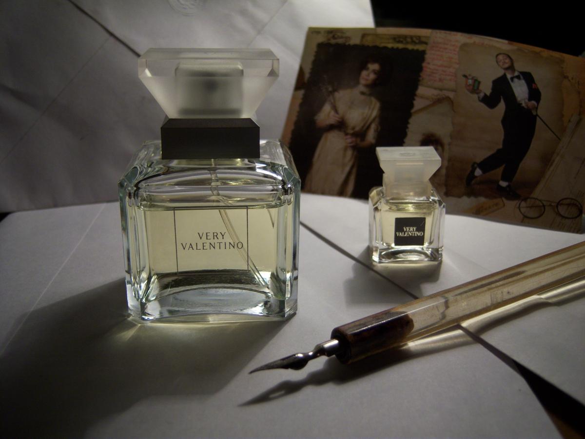 Very Valentino Valentino Parfum - ein es Parfum für Frauen 1998