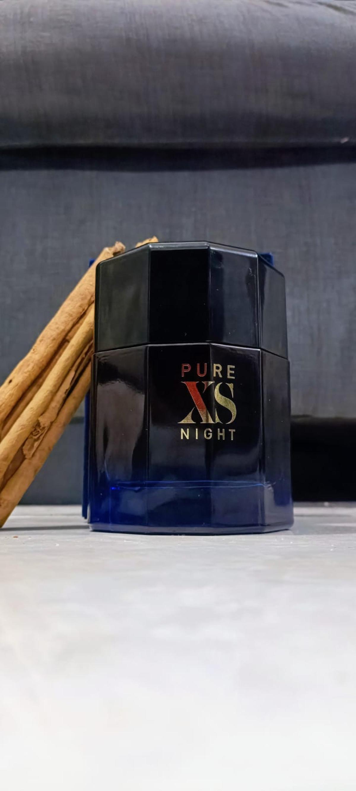 Pure XS Night Rabanne Colonia - una fragancia para Hombres 2019