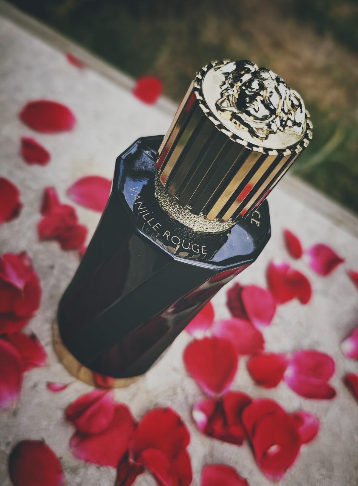 Vanille Rouge Versace Parfum - ein es Parfum für Frauen und Männer 2019