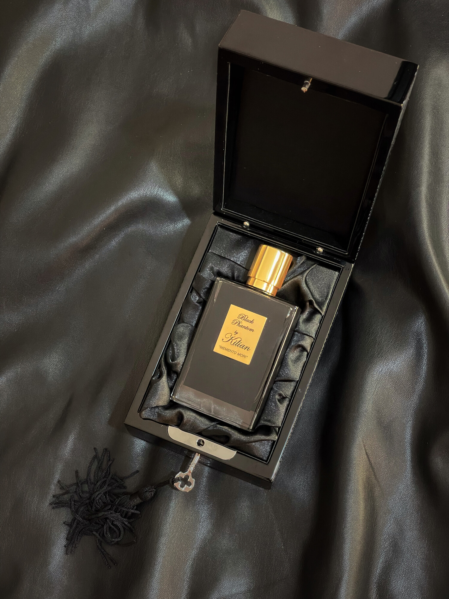 Black Phantom By Kilian fragancia - una fragancia para Hombres y ...