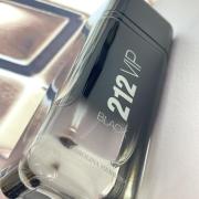 212 VIP Black Carolina Herrera Colonia - una fragancia para Hombres 2017