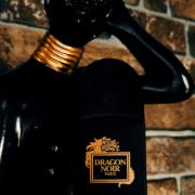 Dragon Noir Dragon Parfums Cologne - ein es Parfum für Männer